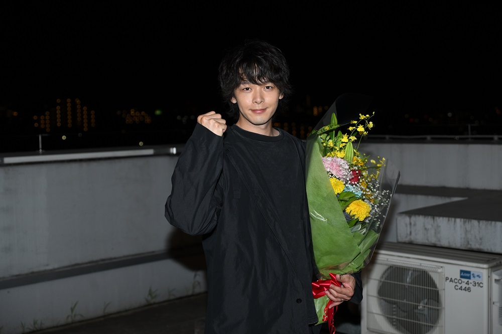 “チームDOPE”が笑顔のクランクアップ！ 9月5日（金）よる10時 遂に最終回！金曜ドラマ『DOPE 麻薬取締部特捜課』｜TBSテレビ