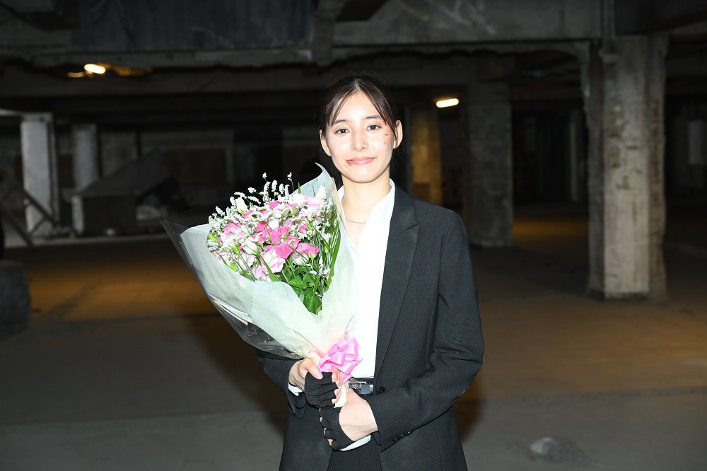 “チームDOPE”が笑顔のクランクアップ！ 9月5日（金）よる10時 遂に最終回！金曜ドラマ『DOPE 麻薬取締部特捜課』｜TBSテレビ